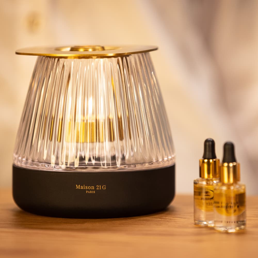 Customise your own perfume | House of Scent Designers | Maison 21G