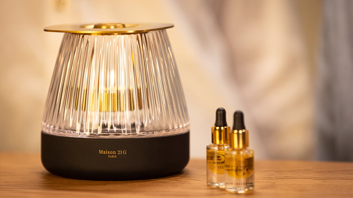Customise your own perfume | House of Scent Designers | Maison 21G